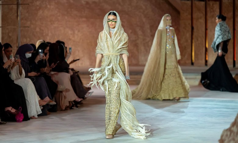 Semaine de la Mode de Riyad 2024 : Des Podiums Éclatants de Créativité ...