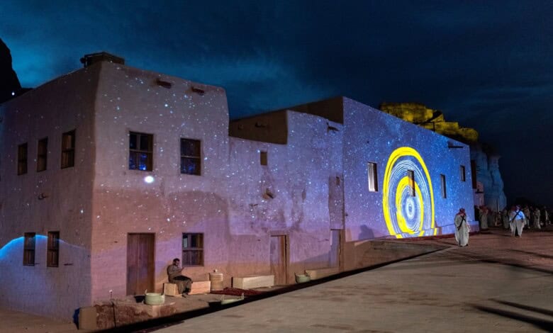 « Hiver Tantoura » illumine le ciel d’Al-Ula - FR.Zeen magazine
